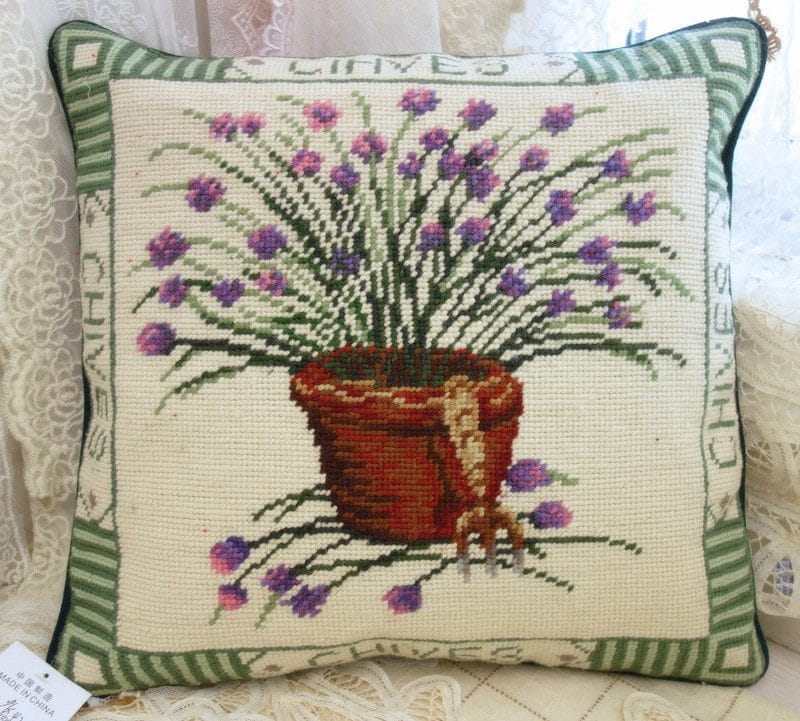 Needlepoint Pillow with Functional Bee Pattern Online Needlepoint Shop ...